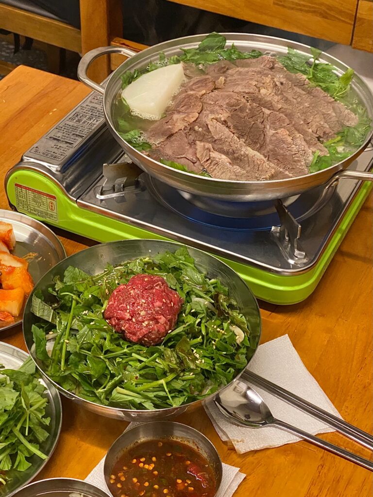 Buzz in Seoul: New Eateries with Long Queues - korea visit