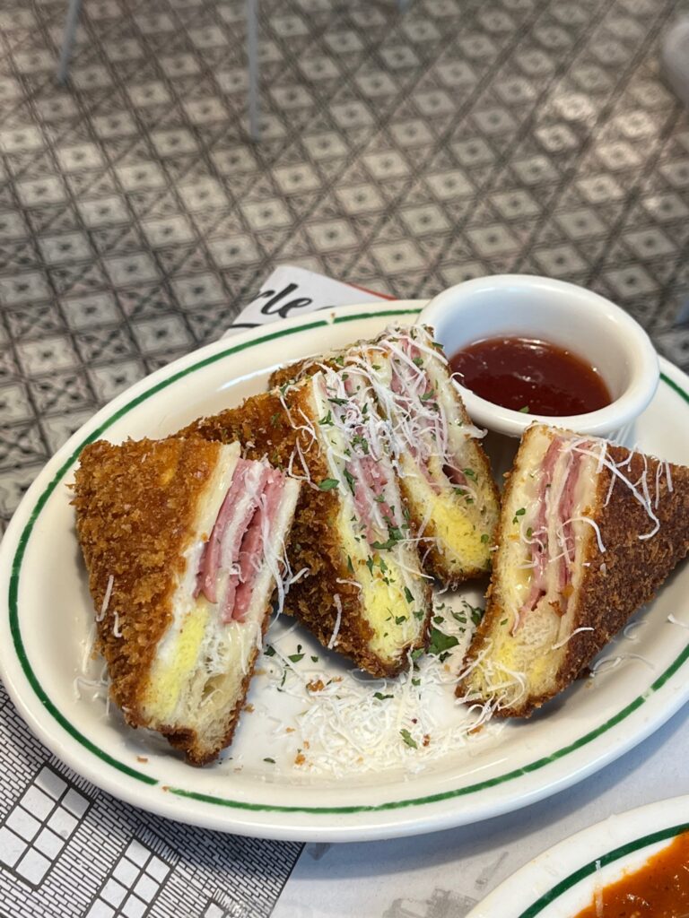 Buzz in Seoul: New Eateries with Long Queues - korea visit