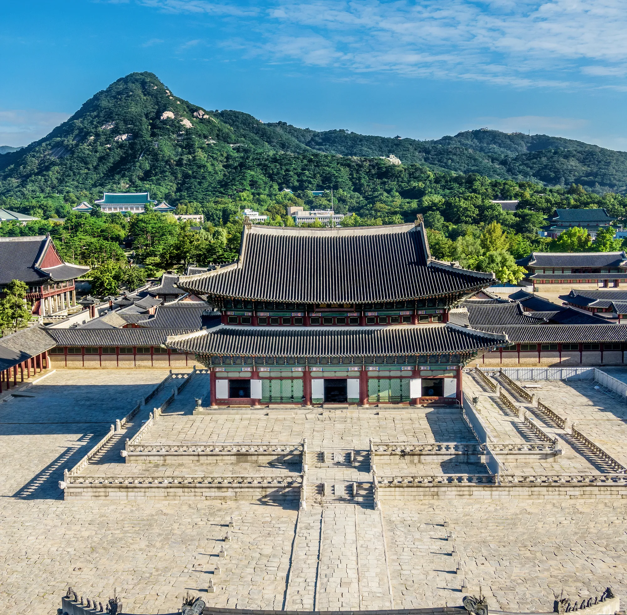 Tour the best city palaces in Korea - korea visit