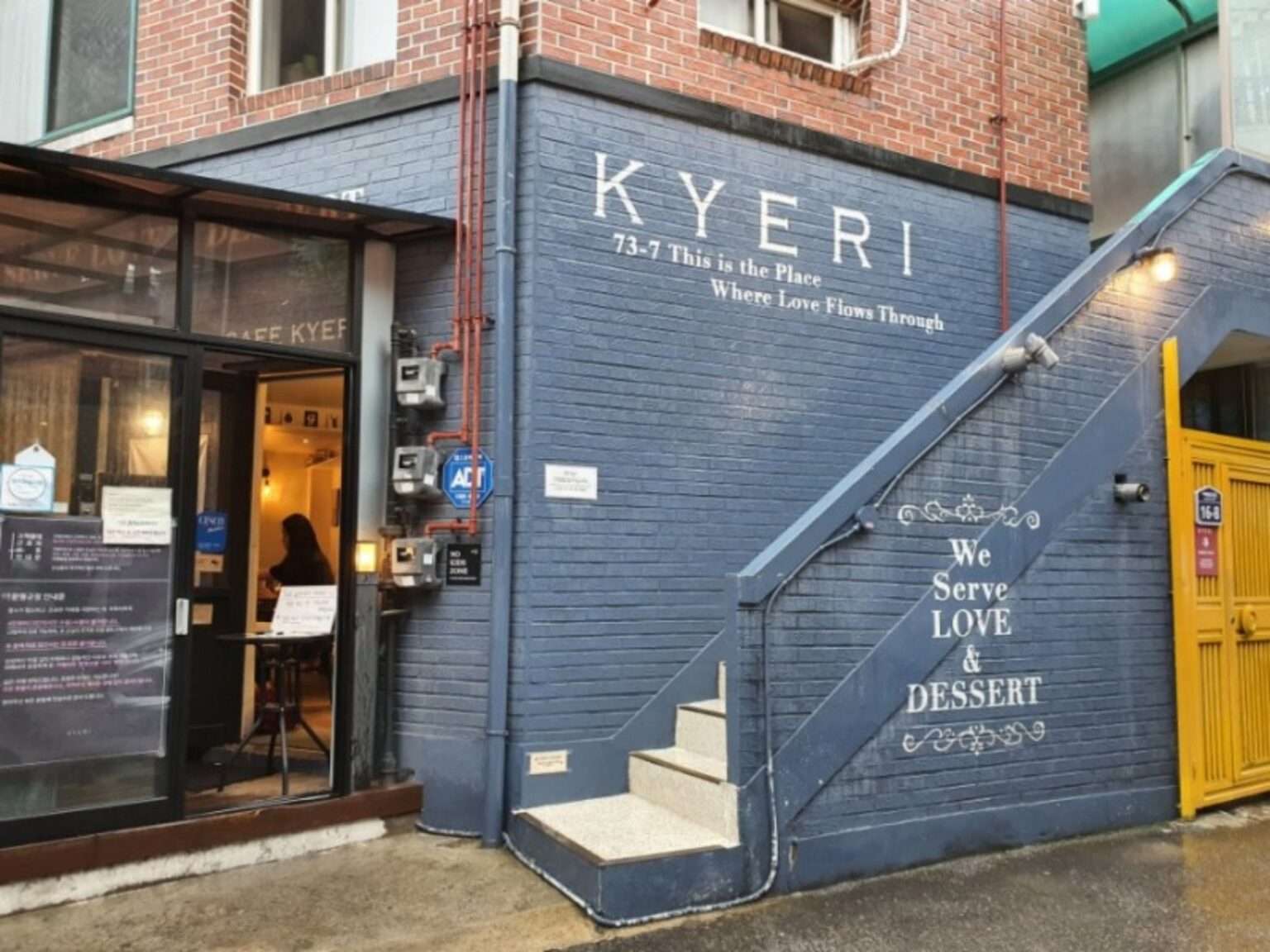 Experience the Best Vegan Cakes at Cafe KYERI - korea visit